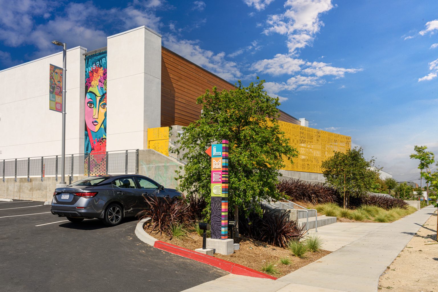 Logan Memorial Educational Campus - Visual Asylum